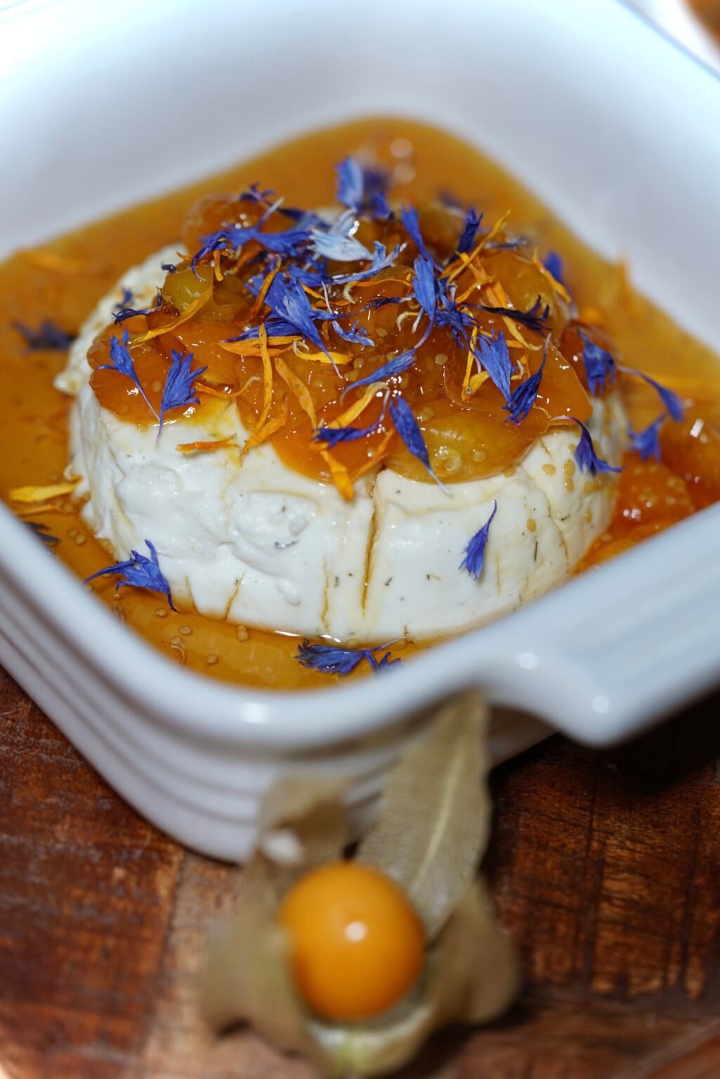 Golden Berry & Goat Cheese Recipe: Quick & Easy Appetizer for Winter